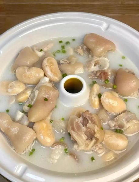 生猪蹄怎么炖好吃_猪蹄炖多久才软烂-第1张图片-山城妙识 生猪蹄怎么炖好吃_猪蹄炖多久才软烂-第1张图片-山城妙识