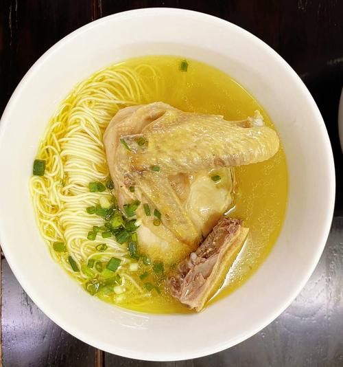 鸡汤面条图片大全_如何拍出诱人效果-第1张图片-山城妙识