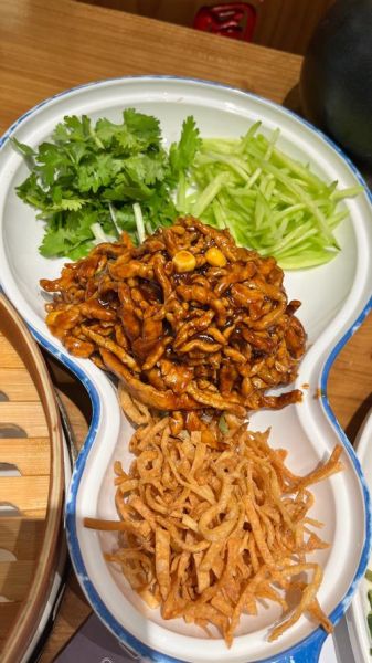 吃春饼配菜有哪些讲究_春饼配菜怎么搭配才地道-第3张图片-山城妙识