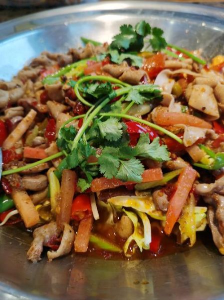 泡椒鸡杂怎么做_泡椒鸡杂热量高吗-第1张图片-山城妙识