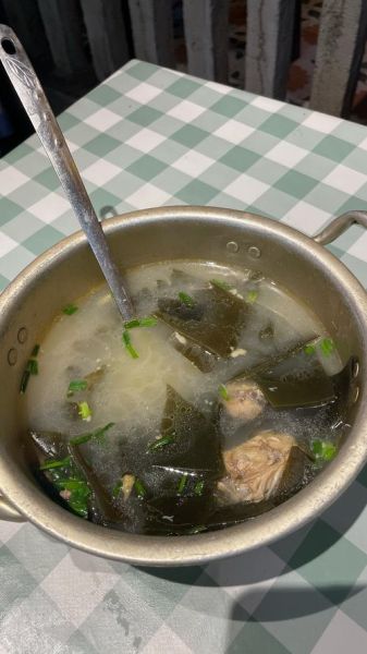 海带煲汤怎么做好吃_海带煲汤做法大全家常-第1张图片-山城妙识