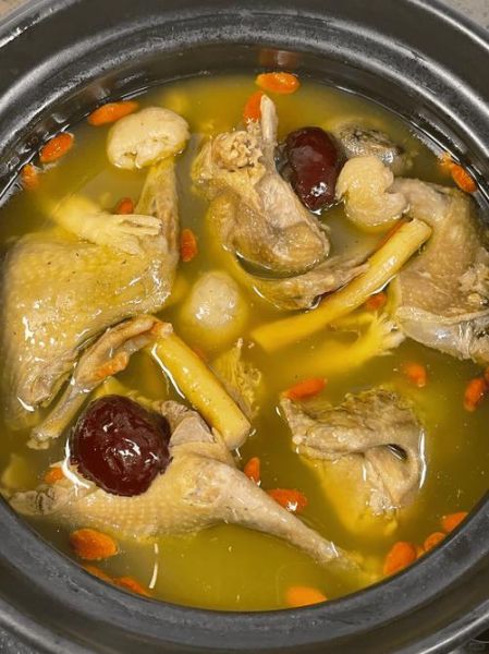 煲什么汤有营养又滋补_适合全家人喝的滋补汤-第3张图片-山城妙识