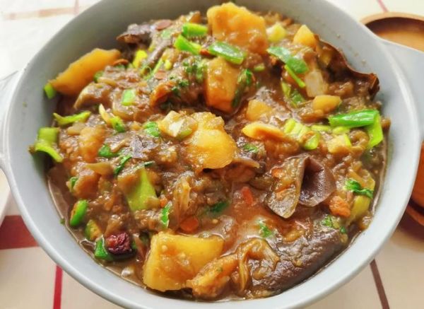 土豆炖茄子炖多久能熟_土豆茄子炖多久软烂入味-第1张图片-山城妙识