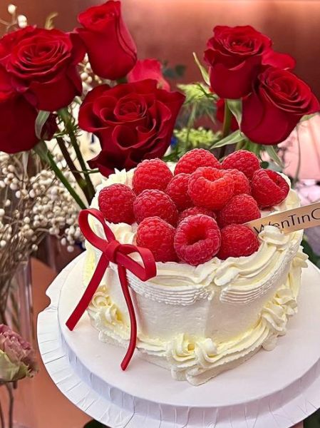 情人节蛋糕造型图片_如何挑选最浪漫的款式-第1张图片-山城妙识