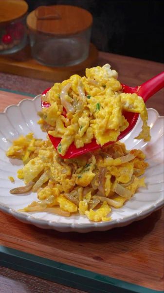 榨菜炒鸡蛋怎么炒好吃窍门_榨菜炒鸡蛋怎么炒才嫩-第1张图片-山城妙识