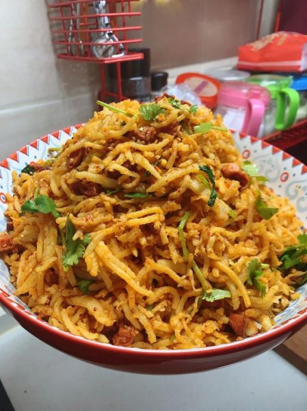 炒洋芋擦擦怎么不粘锅_炒洋芋擦擦的做法窍门-第1张图片-山城妙识