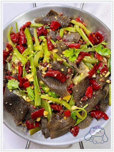 凉拌毛肚怎么做_凉拌毛肚焯水多久-第1张图片-山城妙识