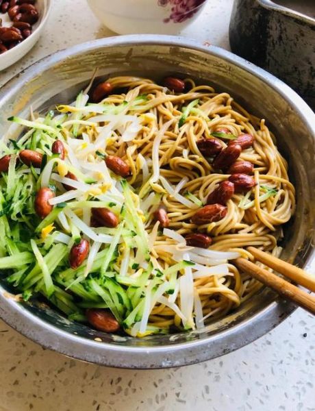 正宗热干面怎么做_热干面碱水面怎么煮-第1张图片-山城妙识