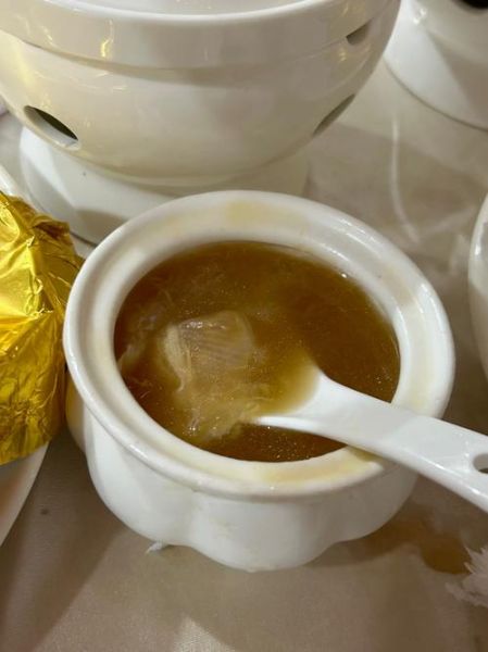 鱼翅怎么炖最好_鱼翅炖多久才软烂-第1张图片-山城妙识