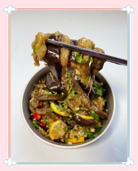 蒜泥茄条怎么做_凉拌蒜泥茄条的家常做法-第2张图片-山城妙识