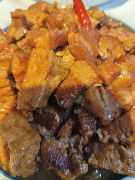 红烧肉炖豆腐泡怎么做_豆腐泡什么时候放最入味-第3张图片-山城妙识