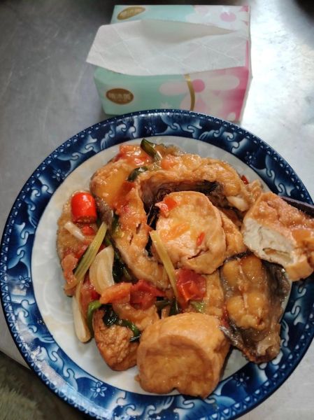 豆腐烧鱼的家常做法_豆腐烧鱼怎么做才入味-第3张图片-山城妙识