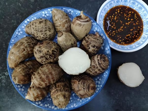 家常毛芋头怎么做好吃_毛芋头最简单的做法-第3张图片-山城妙识