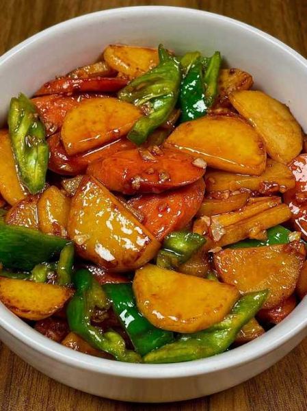 土豆炒香肠怎么做_土豆炒香肠的家常做法-第3张图片-山城妙识 土豆炒香肠怎么做_土豆炒香肠的家常做法-第3张图片-山城妙识