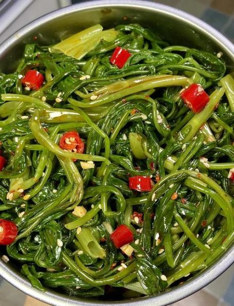 凉拌空心菜梗怎么做好吃_空心菜梗焯水几分钟-第1张图片-山城妙识 凉拌空心菜梗怎么做好吃_空心菜梗焯水几分钟-第1张图片-山城妙识