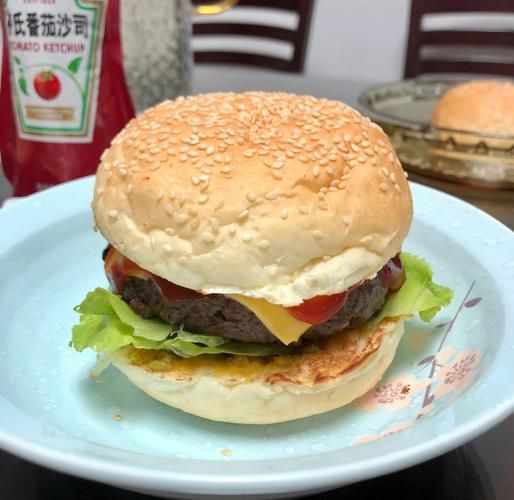 芝士汉堡怎么做_芝士汉堡的芝士怎么融化-第3张图片-山城妙识