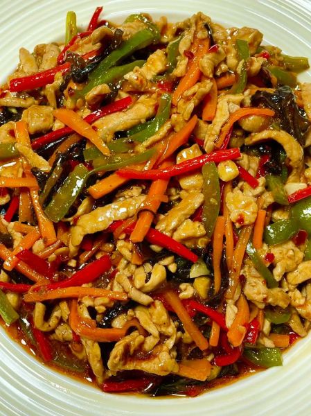 鱼香肉丝怎么做_鱼香肉丝的做法步骤图视频-第1张图片-山城妙识