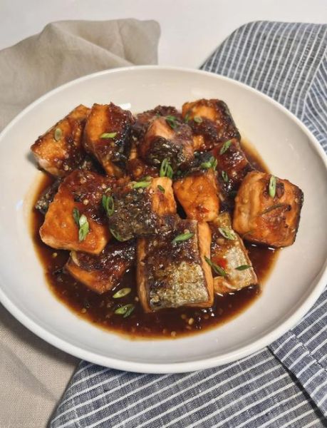 三文鱼怎么做好吃_家常熟吃三文鱼做法-第2张图片-山城妙识