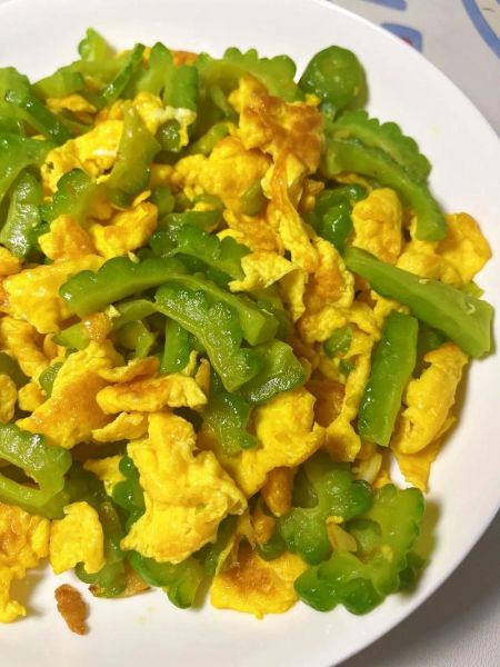 苦瓜怎样做才不苦_苦瓜去苦味的最佳方法-第3张图片-山城妙识 苦瓜怎样做才不苦_苦瓜去苦味的最佳方法-第3张图片-山城妙识