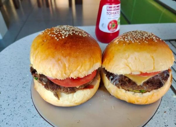 汉堡的做法视频_家庭版牛肉汉堡怎么做-第3张图片-山城妙识