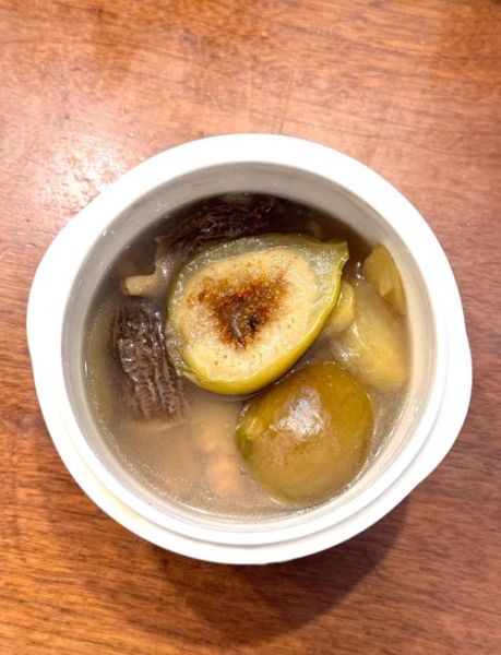 无花果炖瘦肉汤的功效_怎么做才清甜不腻-第1张图片-山城妙识 无花果炖瘦肉汤的功效_怎么做才清甜不腻-第1张图片-山城妙识