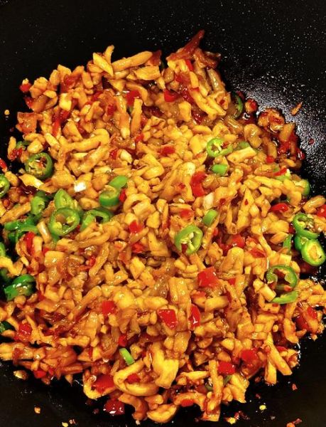 炒萝卜干怎么做_萝卜干炒什么最香-第1张图片-山城妙识