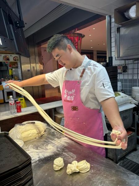 抻面怎么抻不断_抻面做法窍门-第1张图片-山城妙识