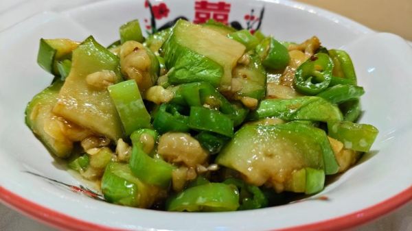 青茄子怎么炒好吃又简单_青茄子炒多久才熟-第3张图片-山城妙识