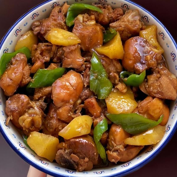 鸡块炖土豆怎么做好吃_鸡块炖土豆的窍门-第1张图片-山城妙识