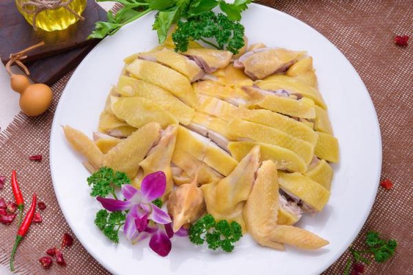 白切鸡正宗做法视频_如何做出皮爽肉嫩-第2张图片-山城妙识