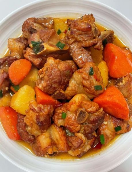 土豆烧排骨怎么做_土豆烧排骨用焯水吗-第1张图片-山城妙识