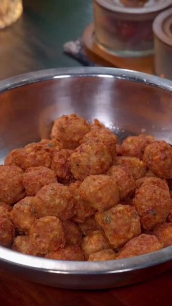 莲藕猪肉丸子怎么做_莲藕猪肉丸子家常做法-第1张图片-山城妙识