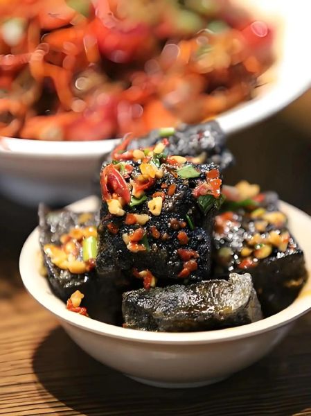 臭豆腐打一歌手是谁_谜底揭晓-第2张图片-山城妙识