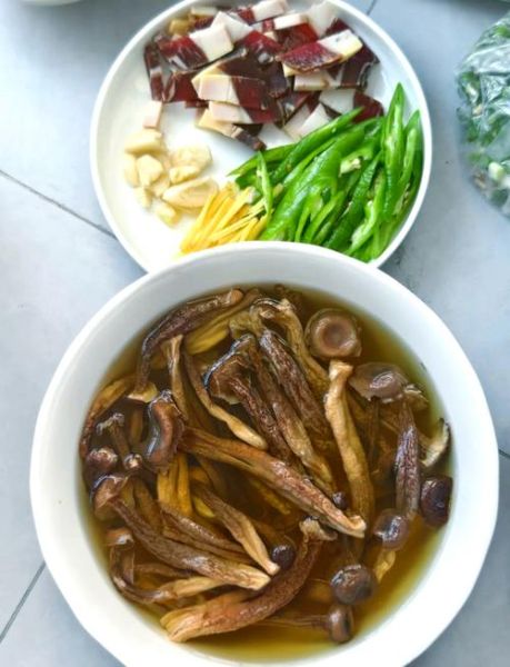 干松茸怎么吃最好_干松茸泡发窍门-第3张图片-山城妙识