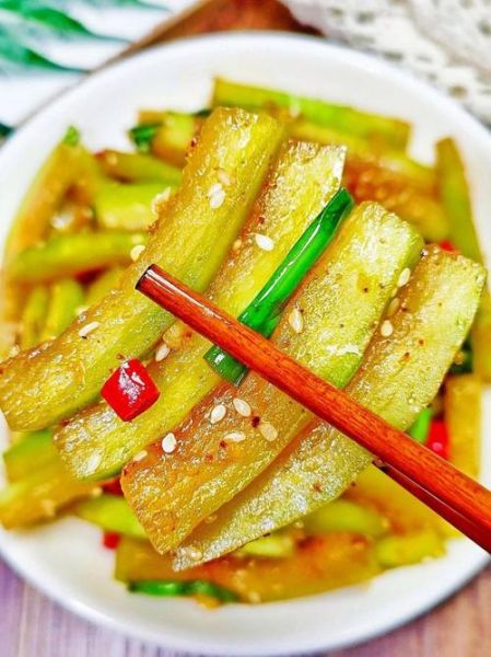 西瓜皮怎么腌制_西瓜皮腌咸菜的做法-第3张图片-山城妙识