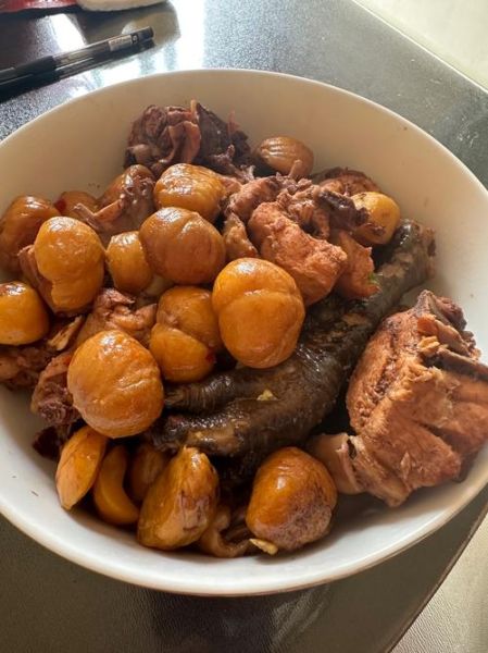 板栗烧鸡要不要焯水_焯水会影响口感吗-第2张图片-山城妙识