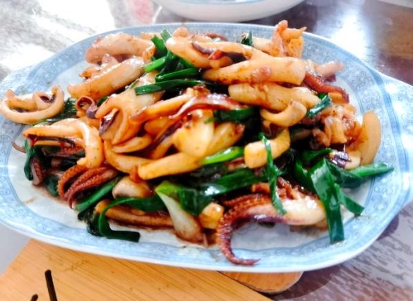 墨斗鱼怎么做好吃_墨斗鱼和鱿鱼区别-第1张图片-山城妙识