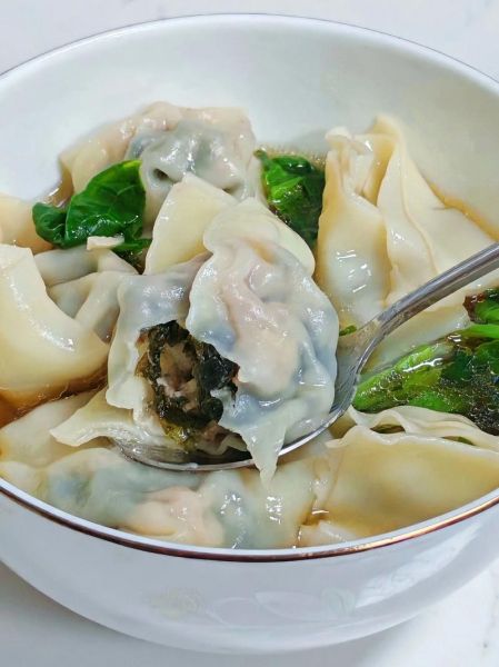 馄饨馅怎样调最好吃_馄饨馅怎么调才鲜嫩多汁-第3张图片-山城妙识