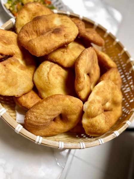 家庭版油饼怎么做_家常油饼怎么和面-第2张图片-山城妙识