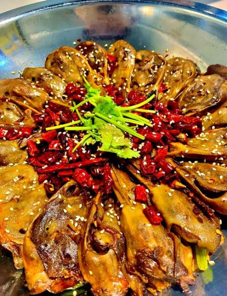 干锅鸭头怎么做好吃_干锅鸭头家常做法窍门-第3张图片-山城妙识