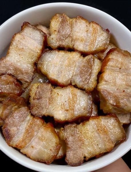 脆皮五花肉怎么做_家庭版做法-第1张图片-山城妙识 脆皮五花肉怎么做_家庭版做法-第1张图片-山城妙识