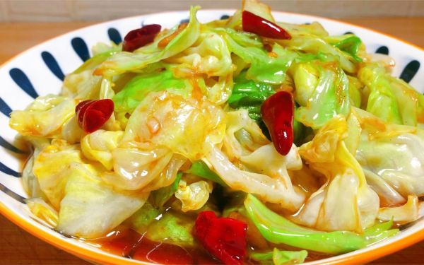 圆白菜怎么炒好吃_圆白菜的家常做法大全-第2张图片-山城妙识