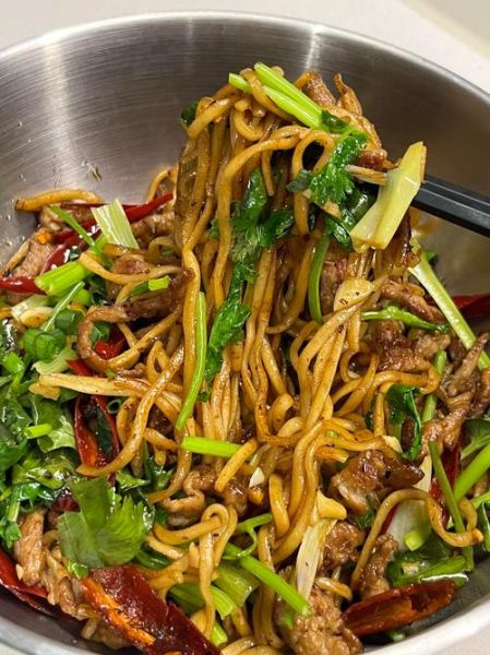 肉炒面怎么做好吃_家常肉炒面做法视频-第3张图片-山城妙识