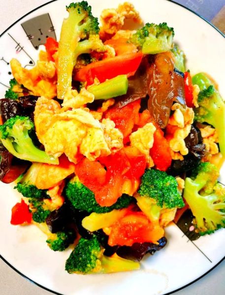 西红柿炒西兰花怎么做_西红柿炒西兰花营养价值-第2张图片-山城妙识 西红柿炒西兰花怎么做_西红柿炒西兰花营养价值-第2张图片-山城妙识