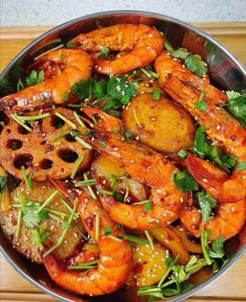 川味干锅香辣虾怎么做_正宗香辣虾配方-第1张图片-山城妙识