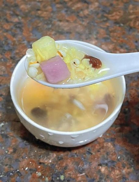 清心润肺降火的糖水有哪些_怎么煮最润喉-第2张图片-山城妙识