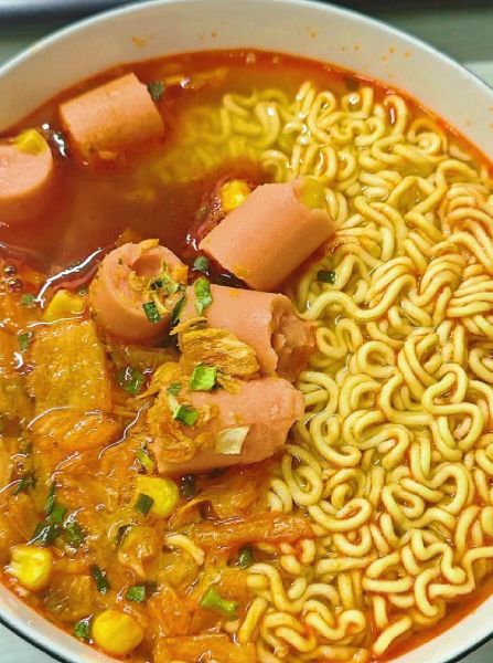 方便面图片大全高清图片_如何拍出食欲爆棚的泡面照-第1张图片-山城妙识