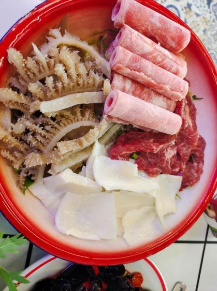 火锅买什么菜好吃_火锅配菜推荐-第1张图片-山城妙识