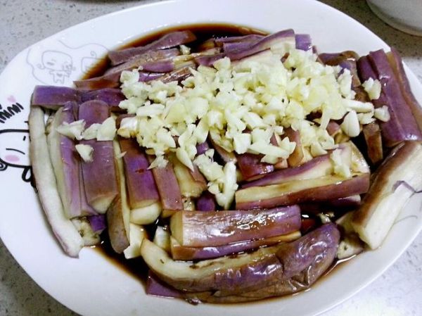 凉拌蒜泥圆茄子怎么做_圆茄子凉拌要不要去皮-第3张图片-山城妙识 凉拌蒜泥圆茄子怎么做_圆茄子凉拌要不要去皮-第3张图片-山城妙识