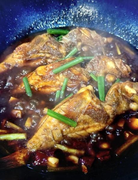 红烧鱼头最简单的做法_新手零失败-第1张图片-山城妙识